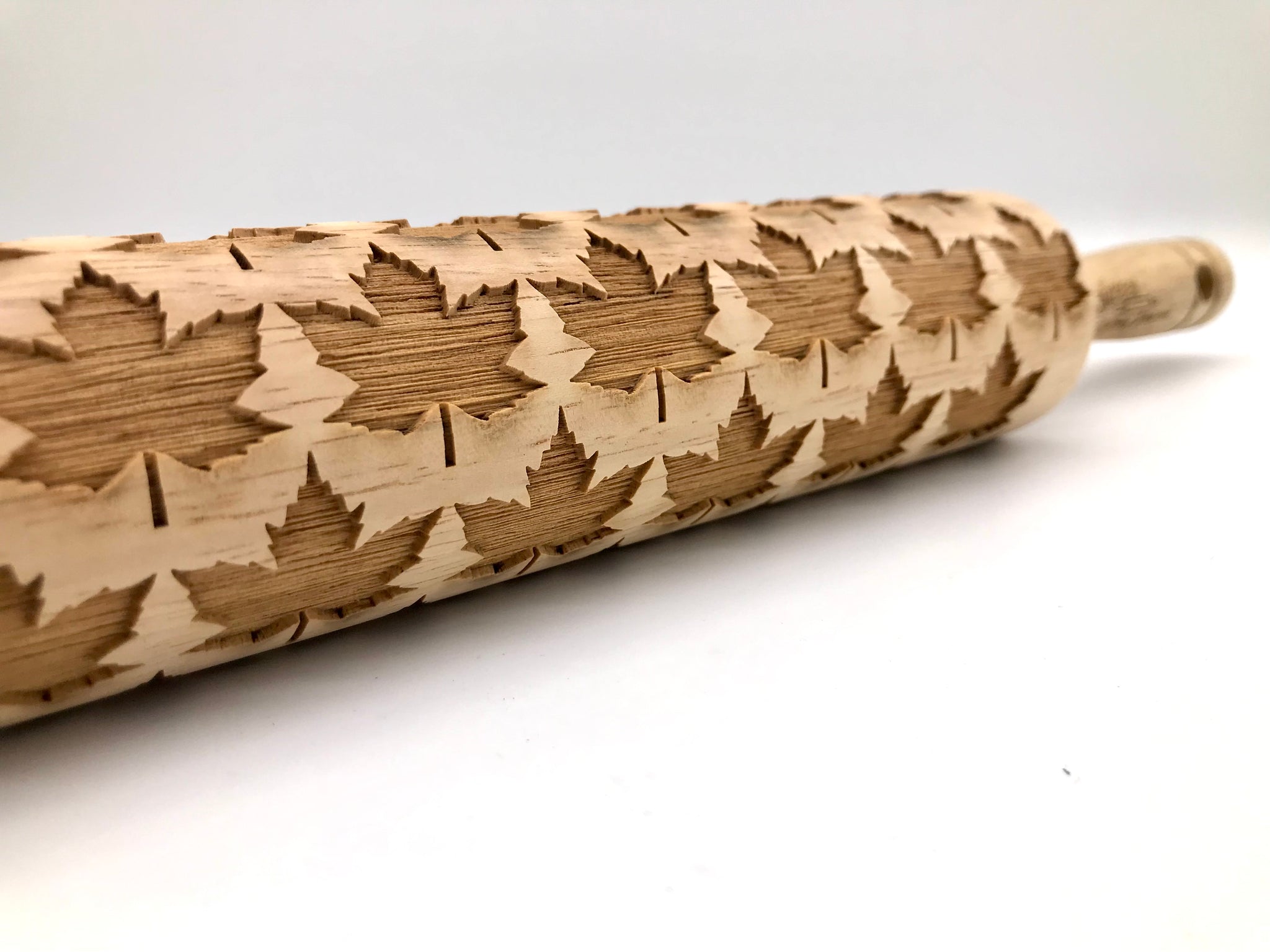 Maple Leaves Embossed Rolling Pin – sweetrollingpins